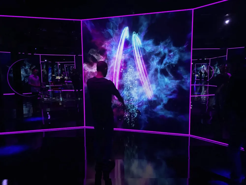 MOIR - Museum of Infinite Realities